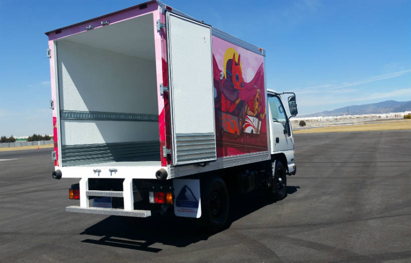 Vision Automotriz » Blog Archive » Isuzu ELF 100, carga una tonelada ...