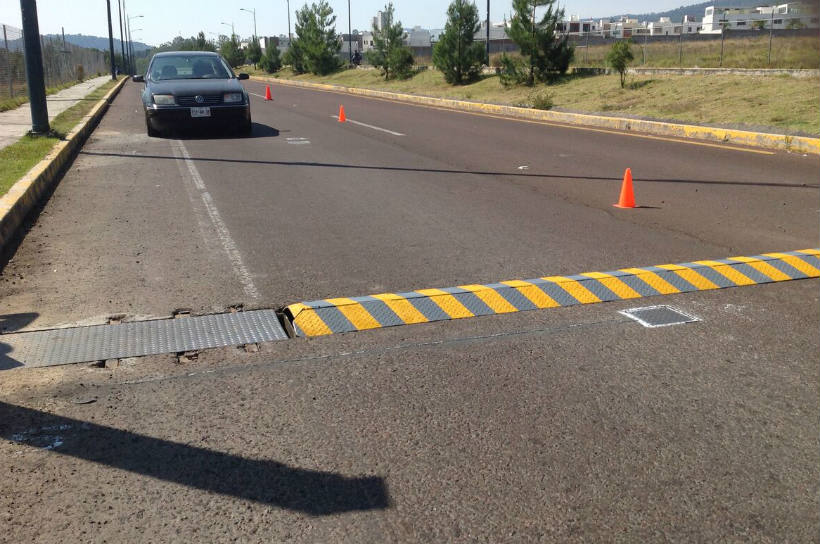 Vision Automotriz » Blog Archive » Diseñan topes inteligentes en México