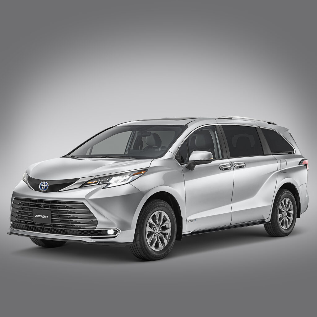 Vision Automotriz » Blog Archive » Toyota Sienna es conmemorada como el ...